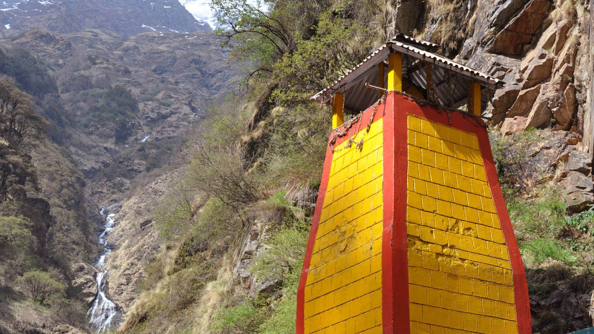 Yamunotri Temple | Shri Yamunotri Dham Yatra Tour Information